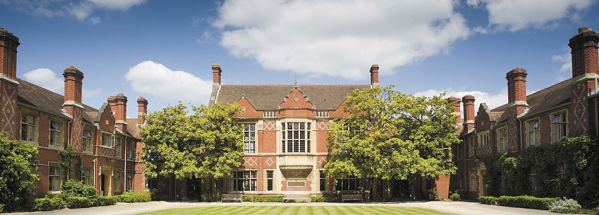 Reading - Location Reviews - StudentCrowd | StudentCrowd