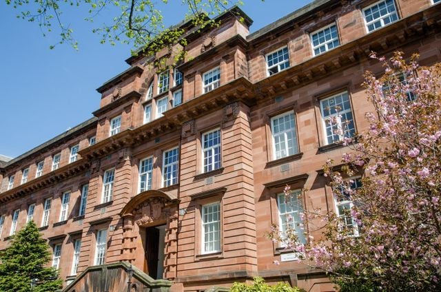 Best Universities in Scotland 2025 | StudentCrowd