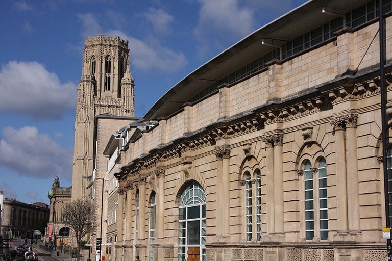 Best Universities for Clubs and Societies 2023 | StudentCrowd Award ...