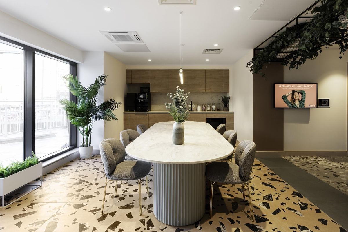 Aster House Belfast - 49 Verified student reviews