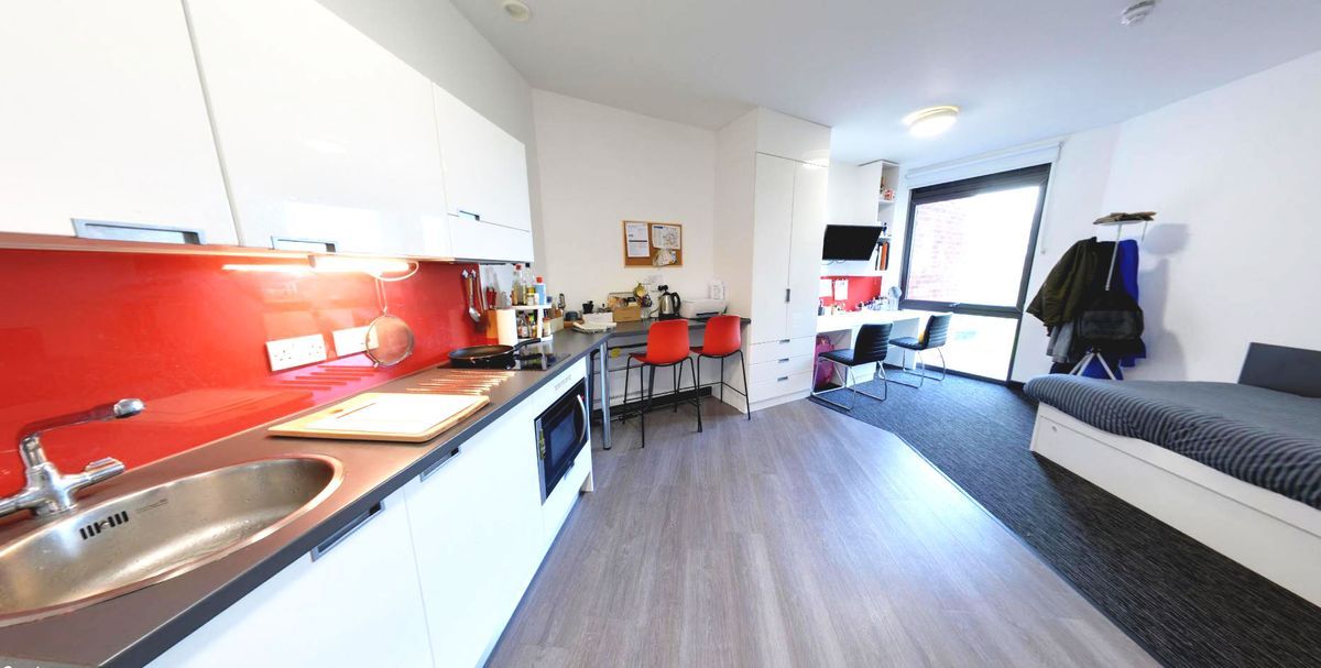 Athena Studios, Birmingham - 21 Reviews by Students