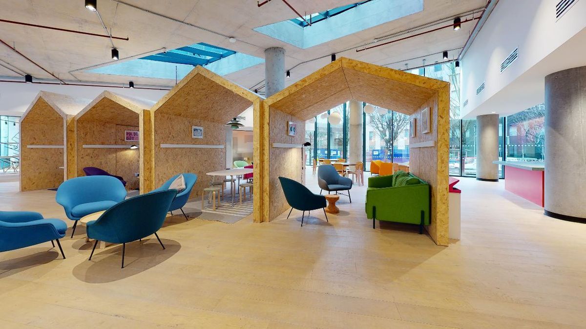iQ Brighton, Brighton Reviews by Students