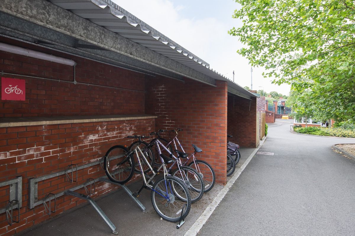 Cambrian Point, Cardiff - 57 Reviews by Students