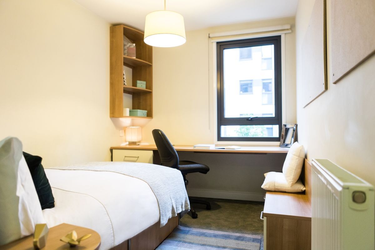 Chapter Highbury, North London Reviews by Students