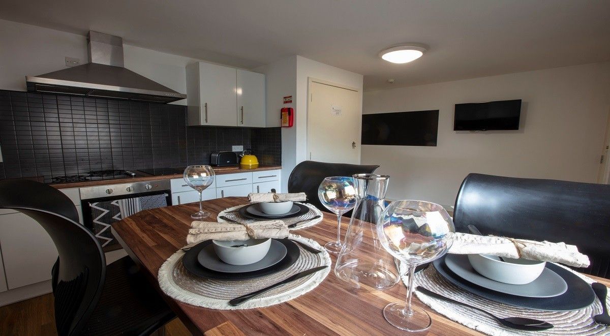 Firhill Court, Glasgow - 104 Reviews by Students