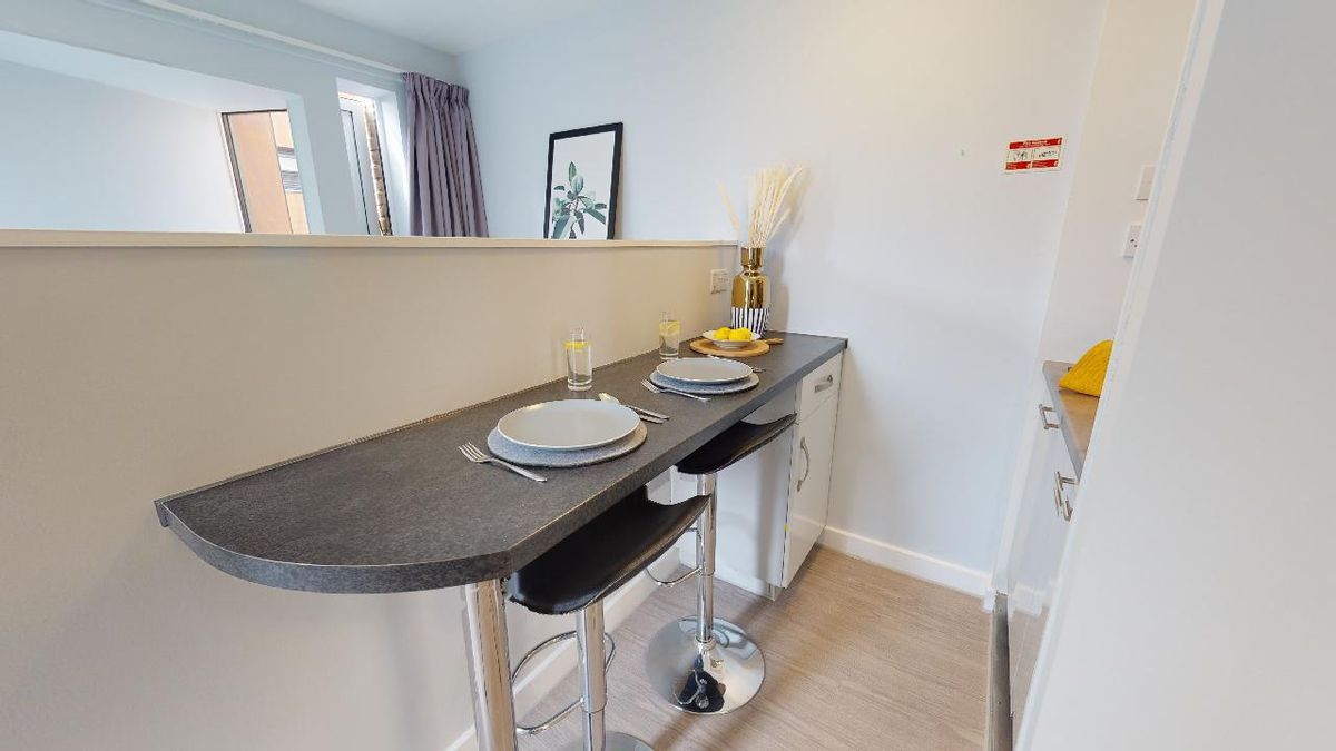 iQ Alice House, Oxford Reviews by Students