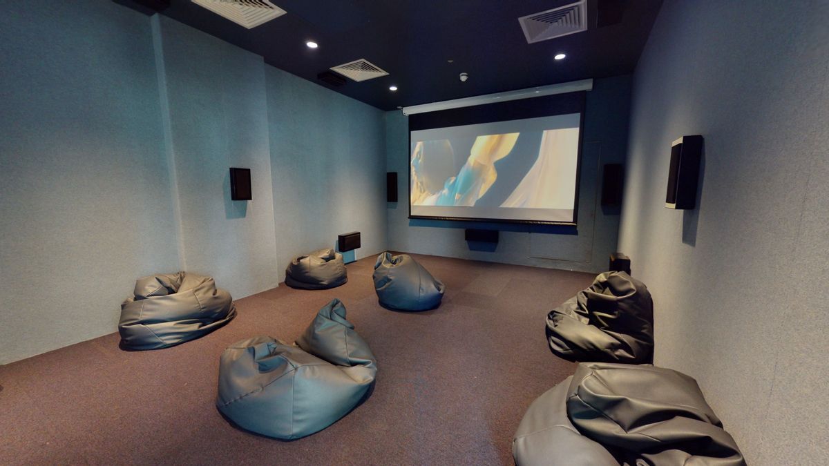 iQ Brighton, Brighton Reviews by Students