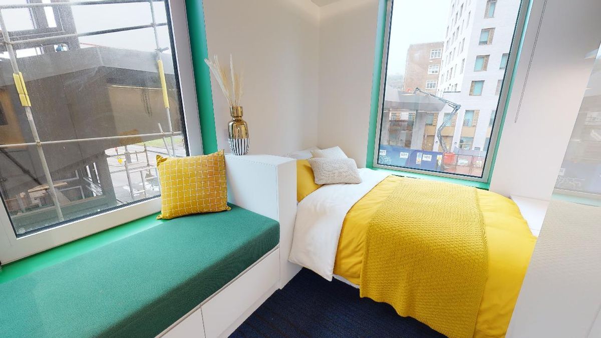 iQ Brighton Brighton Verified student reviews