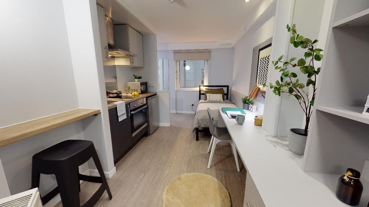 iQ Broderick House, Birmingham Reviews by Students