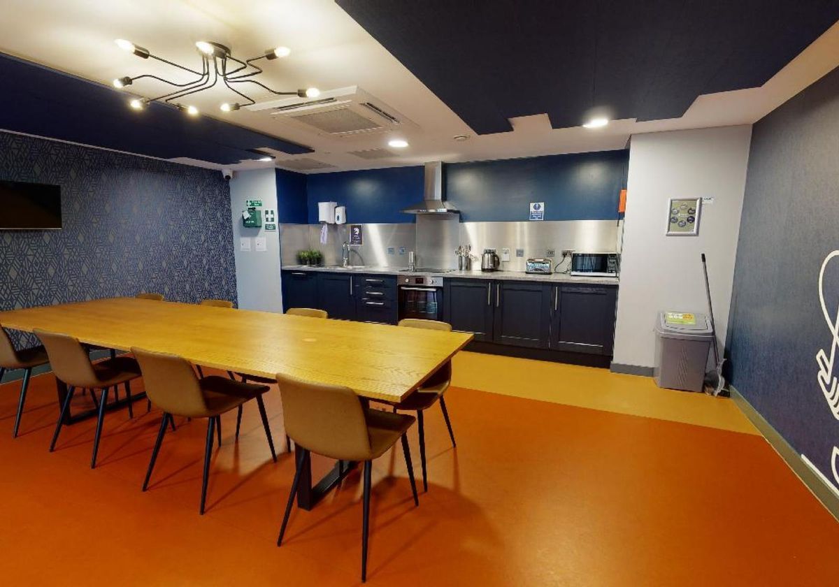 iQ Knight House, Sheffield Reviews by Students