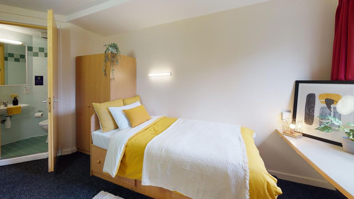 iQ Manchester Gardens, Manchester Reviews by Students