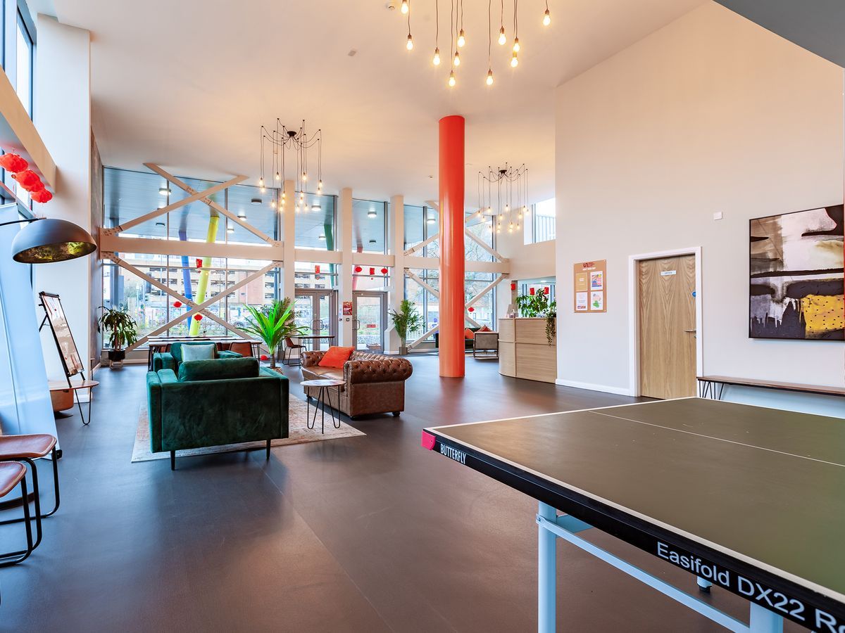 One Islington Plaza Liverpool - 28 Verified student reviews