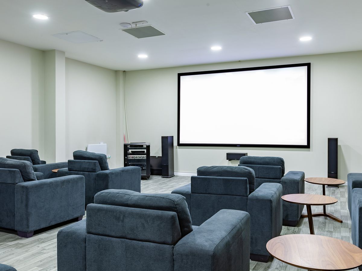 One Islington Plaza Liverpool - 28 Verified student reviews