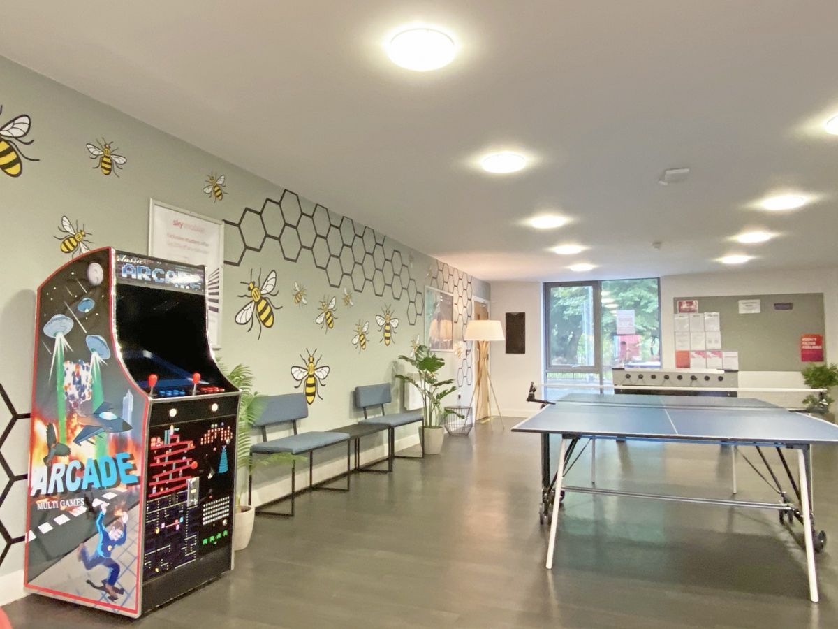 Ropemaker Court, Manchester - 21 Reviews by Students