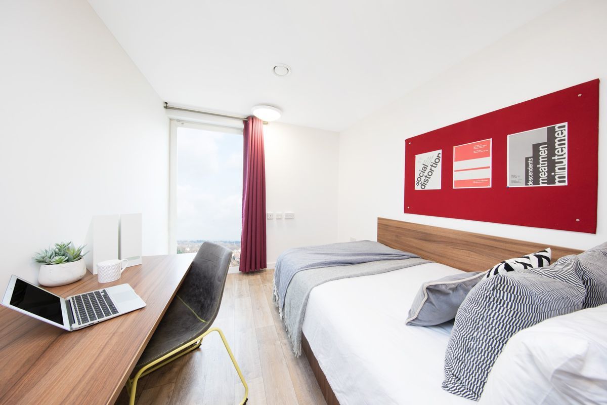 Student Living Heights, East London - 39 Reviews by Students