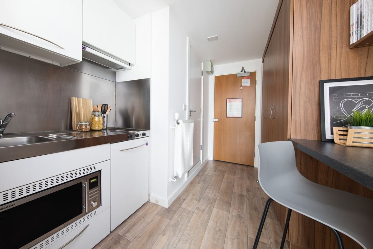 Student Living Heights, East London - 39 Reviews by Students