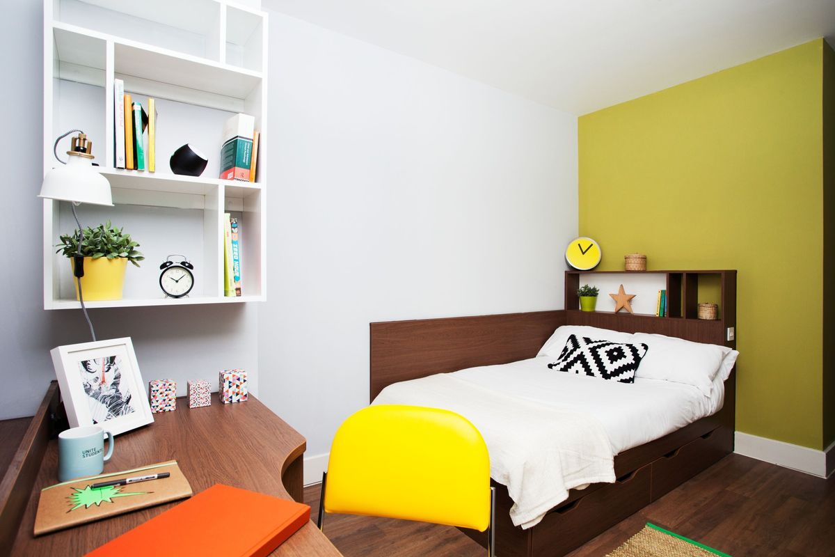Sugarhouse Close, Edinburgh Reviews by Students