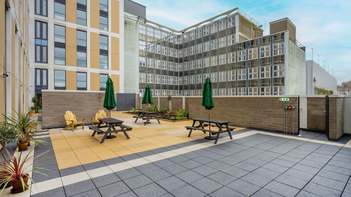 The Edge Belfast - 17 Verified student reviews