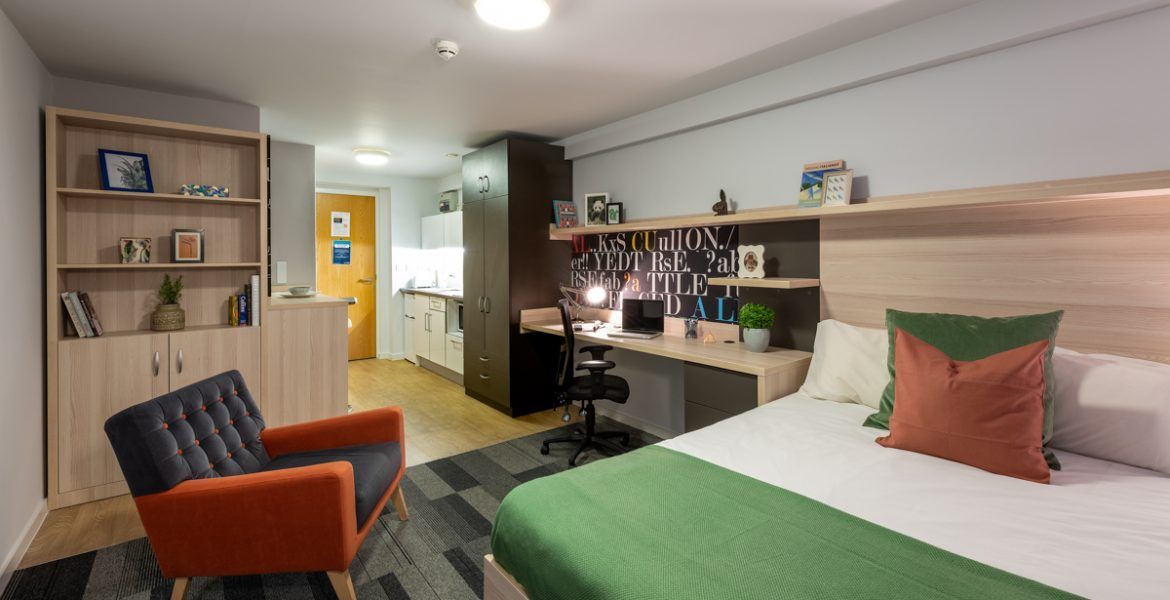 The Electra Liverpool - 25 Verified student reviews