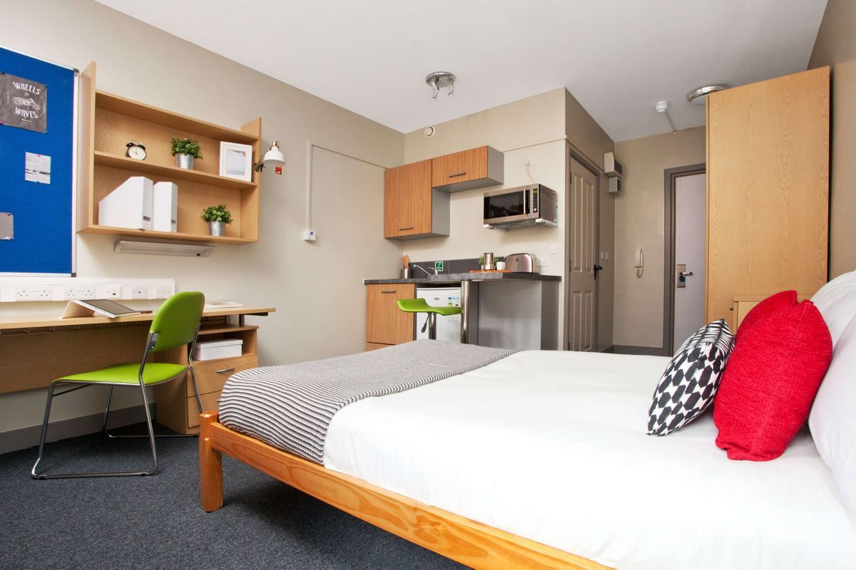 The Priory, Leeds Reviews by Students