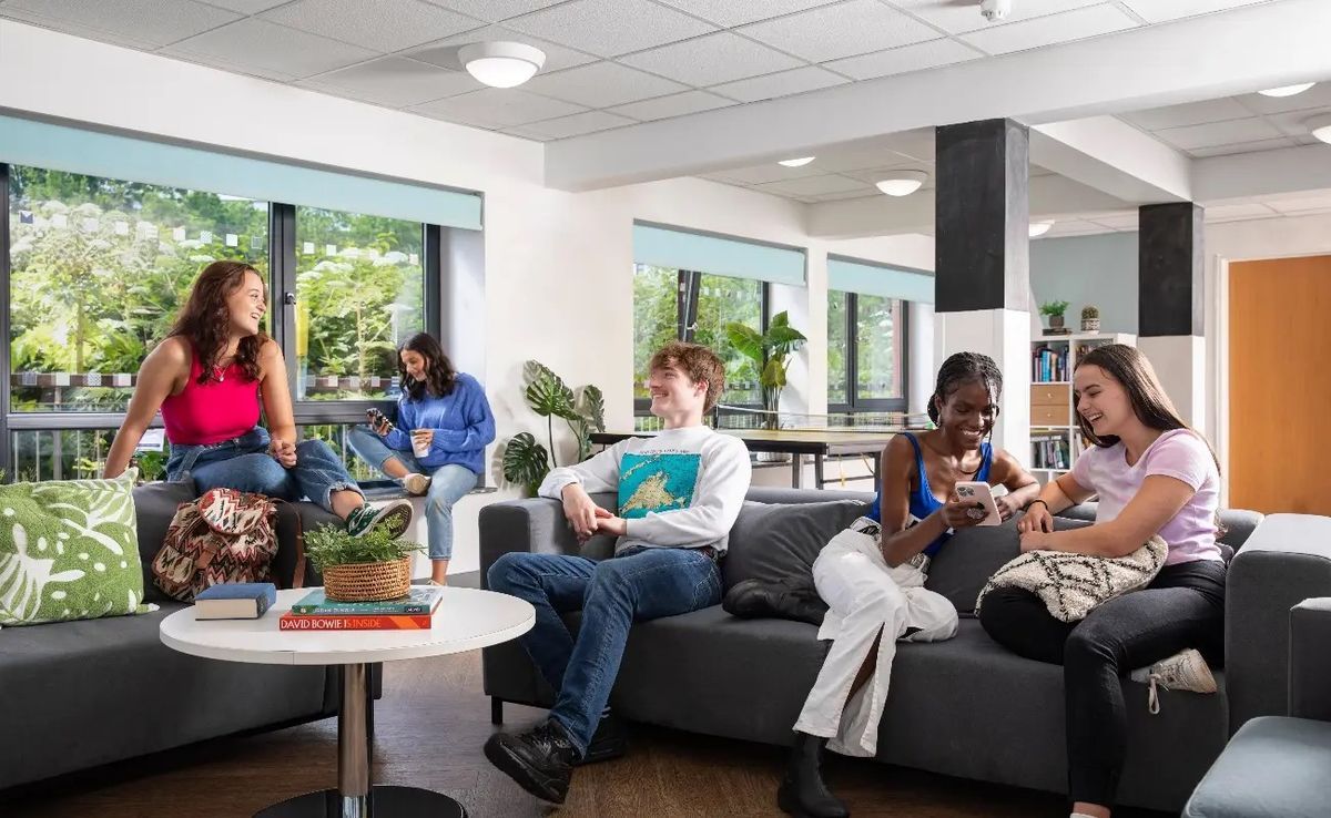 Thurso Street Glasgow - 32 Verified student reviews
