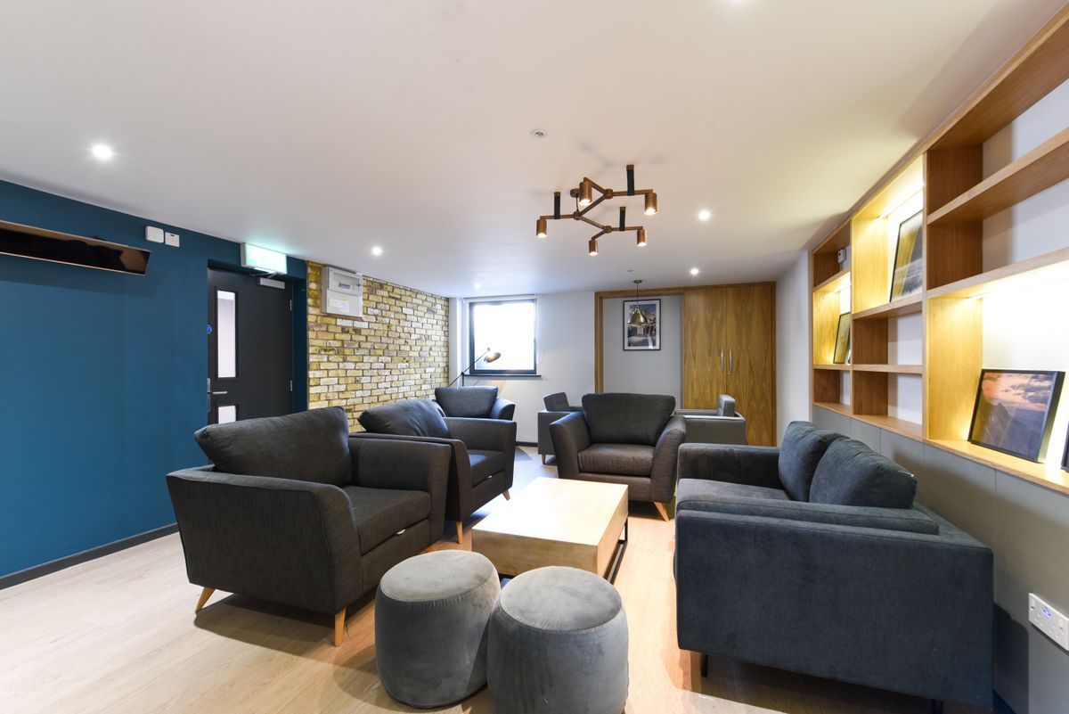 Trinity Square, Nottingham - 89 Reviews by Students