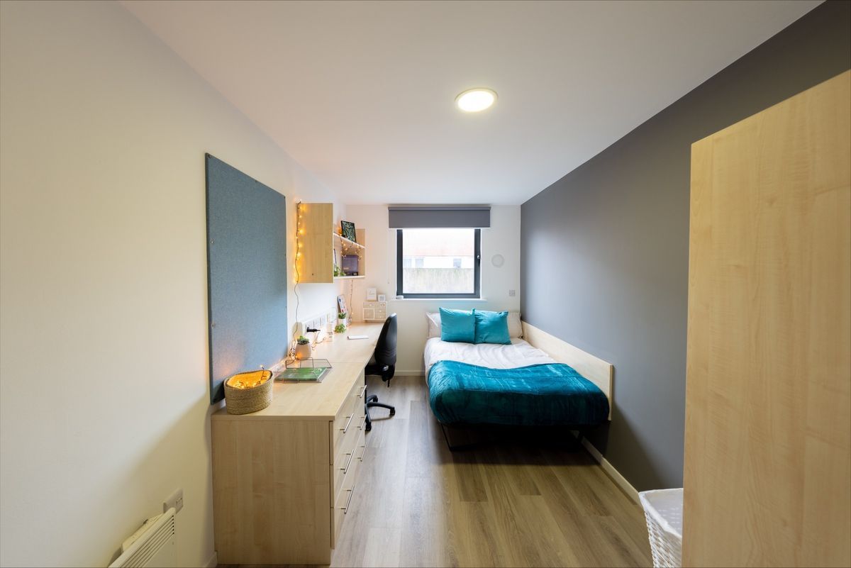 Trinity Square Nottingham - 156 Verified student reviews