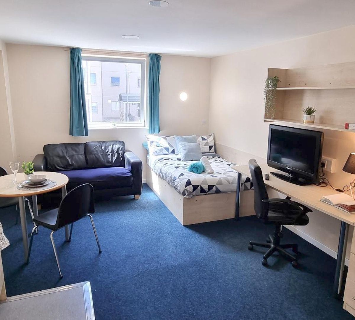 Trinity Square, Nottingham - 93 Reviews by Students