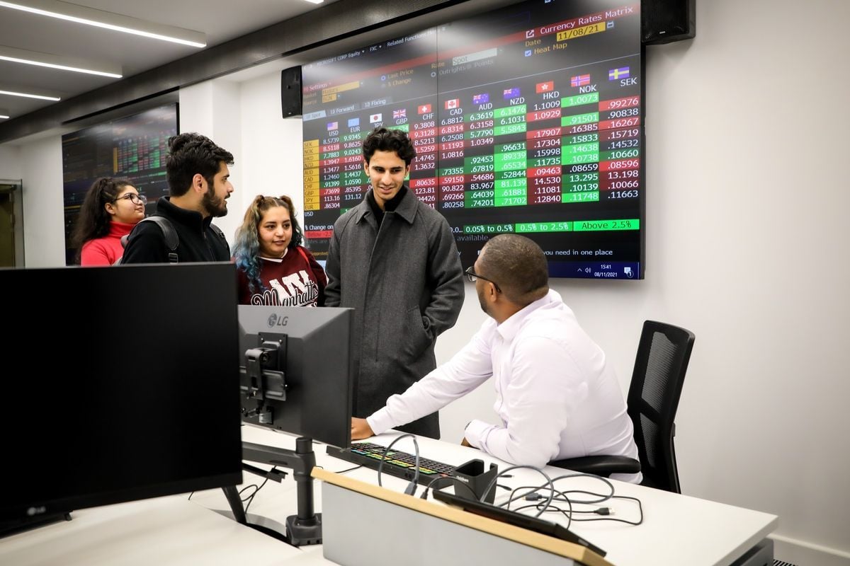 University of East London (UEL): Reviews, Acceptance Rate, Ratings ...