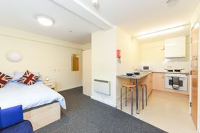 Apollo Court Liverpool - 249 Verified student reviews
