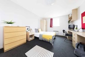 Atlantic Point, Liverpool - 76 Reviews by Students