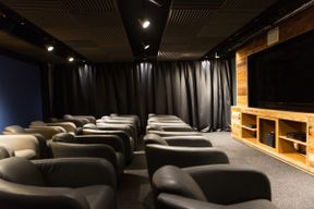 Chapter Aldgate East London - 3 Verified student reviews