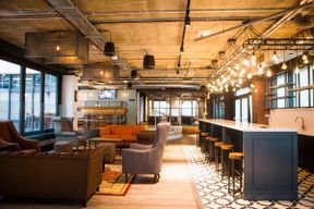 Chapter Aldgate East London - 3 Verified student reviews