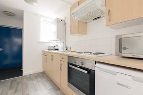 Myrtle Court Liverpool - 128 Verified student reviews