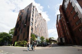 Piccadilly Point, Manchester - 18 Reviews by Students