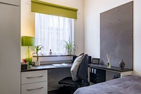 Russell View Nottingham - 44 Verified student reviews