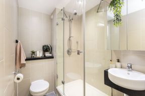 Drapery Place East London - 24 Verified student reviews