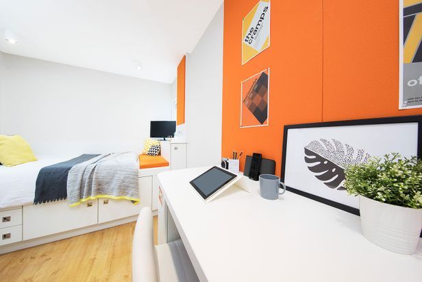 Adam Street Gardens, Cardiff - 42 Reviews by Students