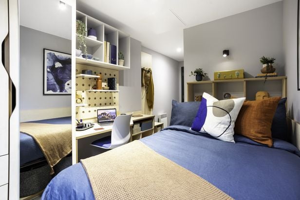 Aster House Belfast - 49 Verified student reviews