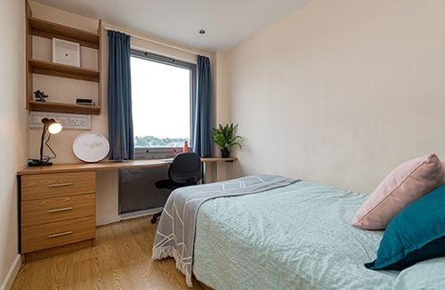 Athena Hall Ipswich - 82 Verified student reviews