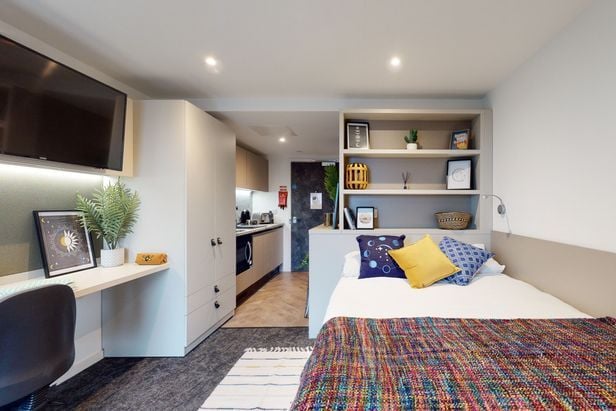 Canvas Manchester Manchester - 154 Student Reviews | StudentCrowd