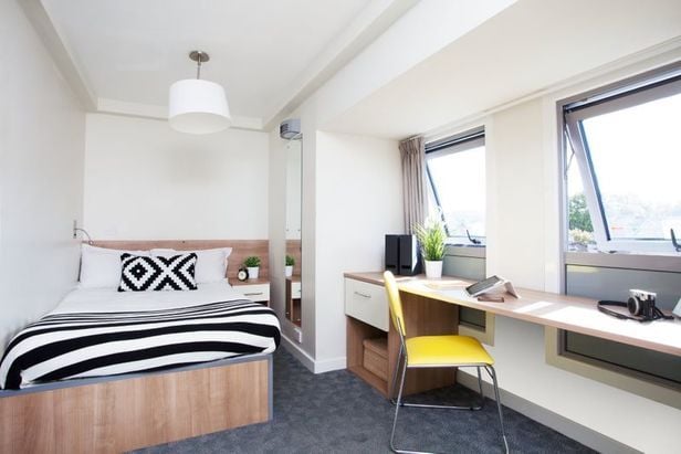 Charlton Court Bath - 42 Verified student reviews