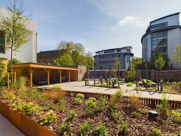 Crown Place Nottingham - 17 Verified student reviews