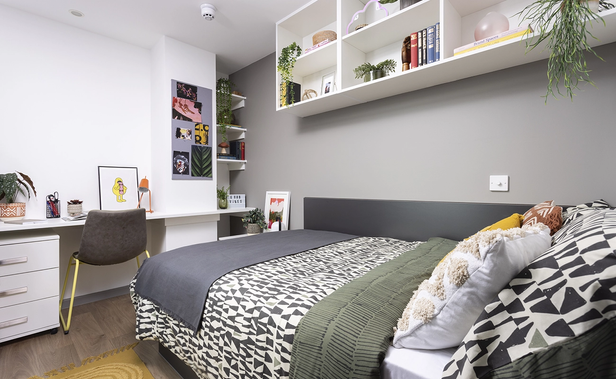 Hayloft Point South East London - 100 Verified student reviews