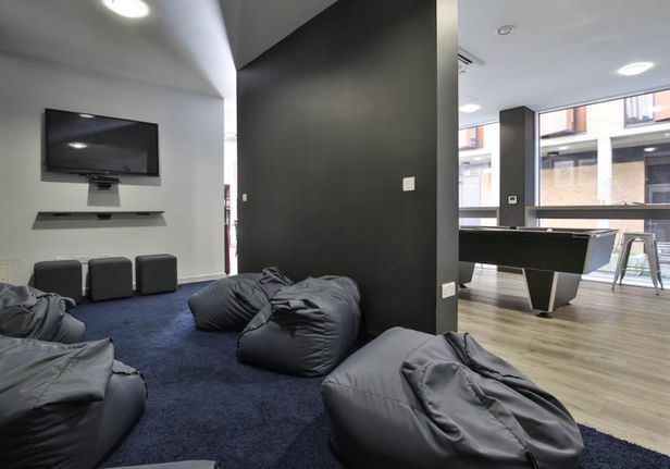 iQ Alice House, Oxford Reviews by Students