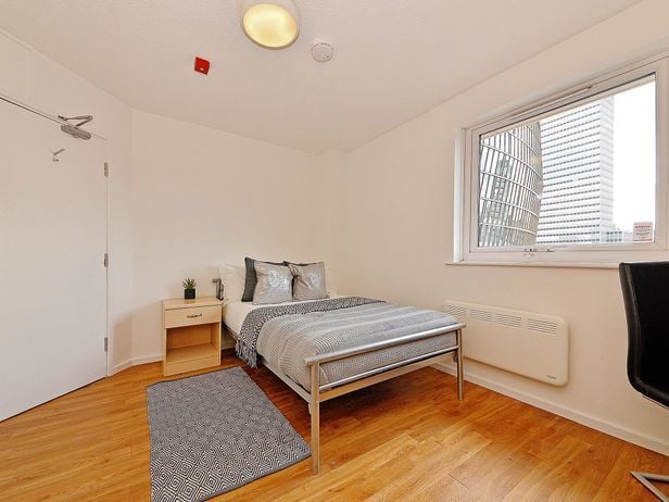 Manchester Court Manchester - 17 Verified student reviews