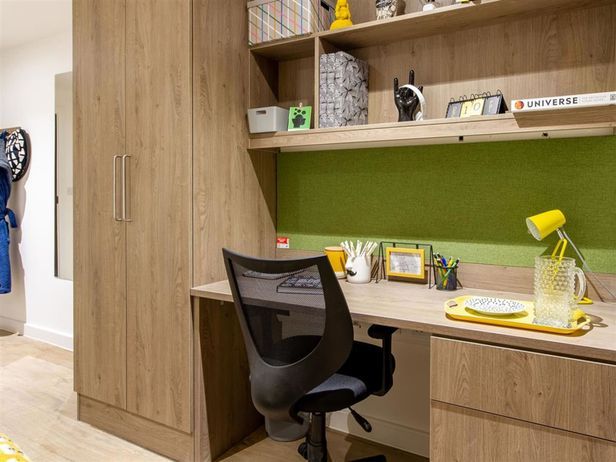 Pavilion Point, Brighton - 10 Reviews by Students