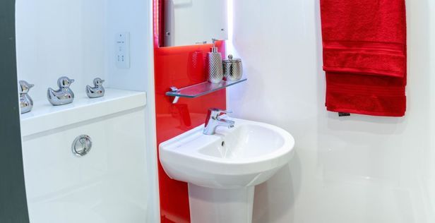 Red Queen, Coventry - 96 Reviews by Students