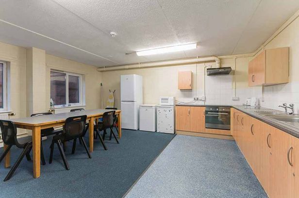 Simpsons Nottingham - 35 Verified student reviews