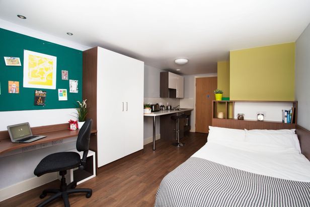 Sugarhouse Close, Edinburgh Reviews by Students